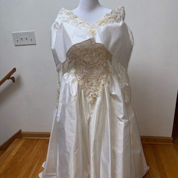 Unnamed | Dresses | Vtg 97s Satin Lace Wedding Dress Beaded Bridal Gown ...